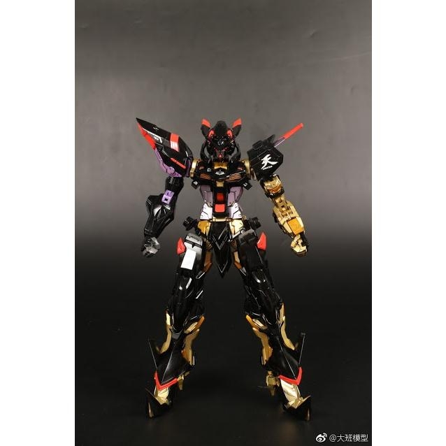 Daban Model 1/100 MG Astray Gold Frame Amatsu Mina ver MB Gundam
