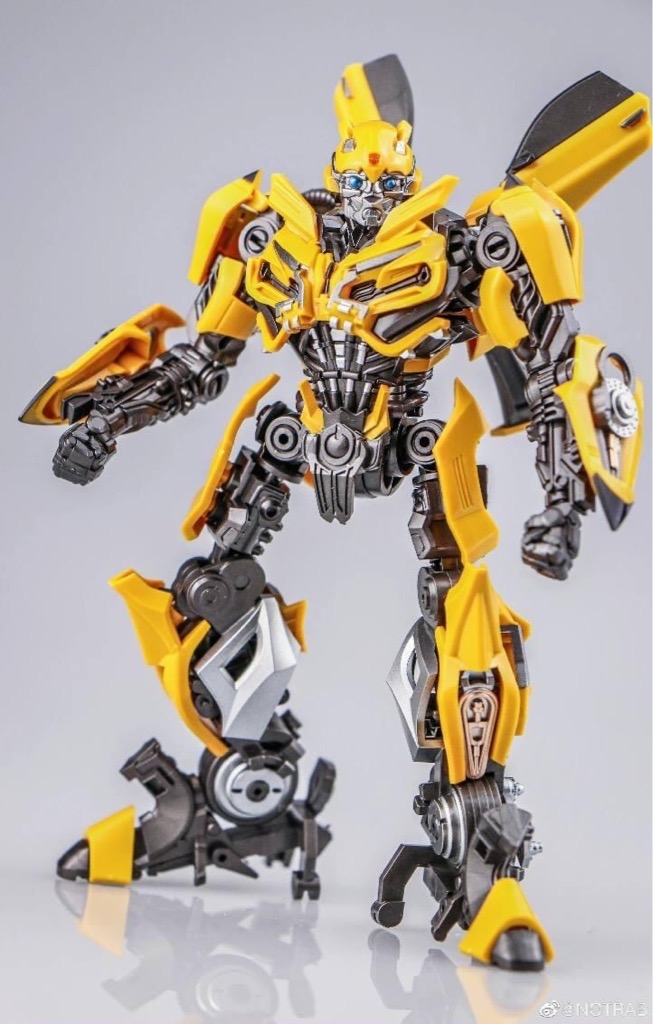 Mô hình lắp ráp Trumpeter SK-07 Bumblebee Transformers TLK Model Kit Gundam
