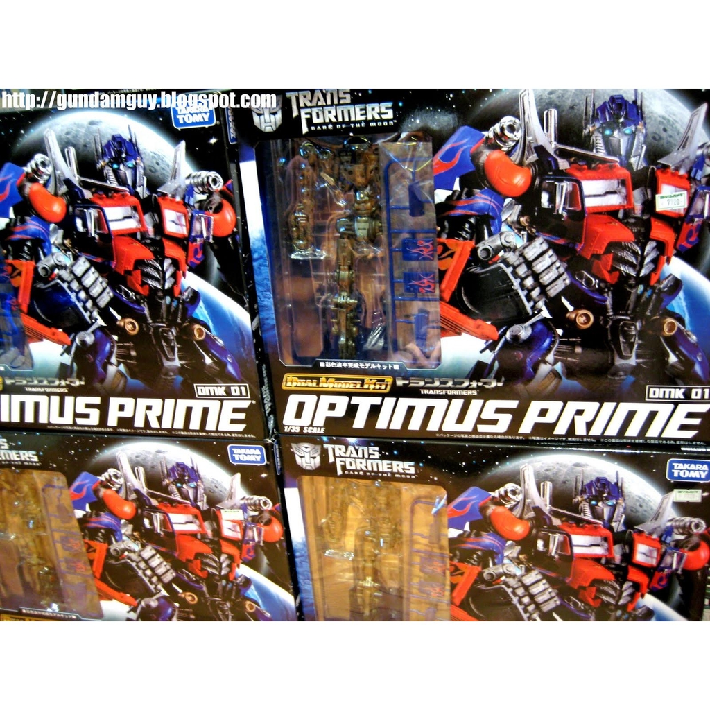 Dual Model Kit Optimus Prime DMK-01 Takara Tomy 1/35 Gundam