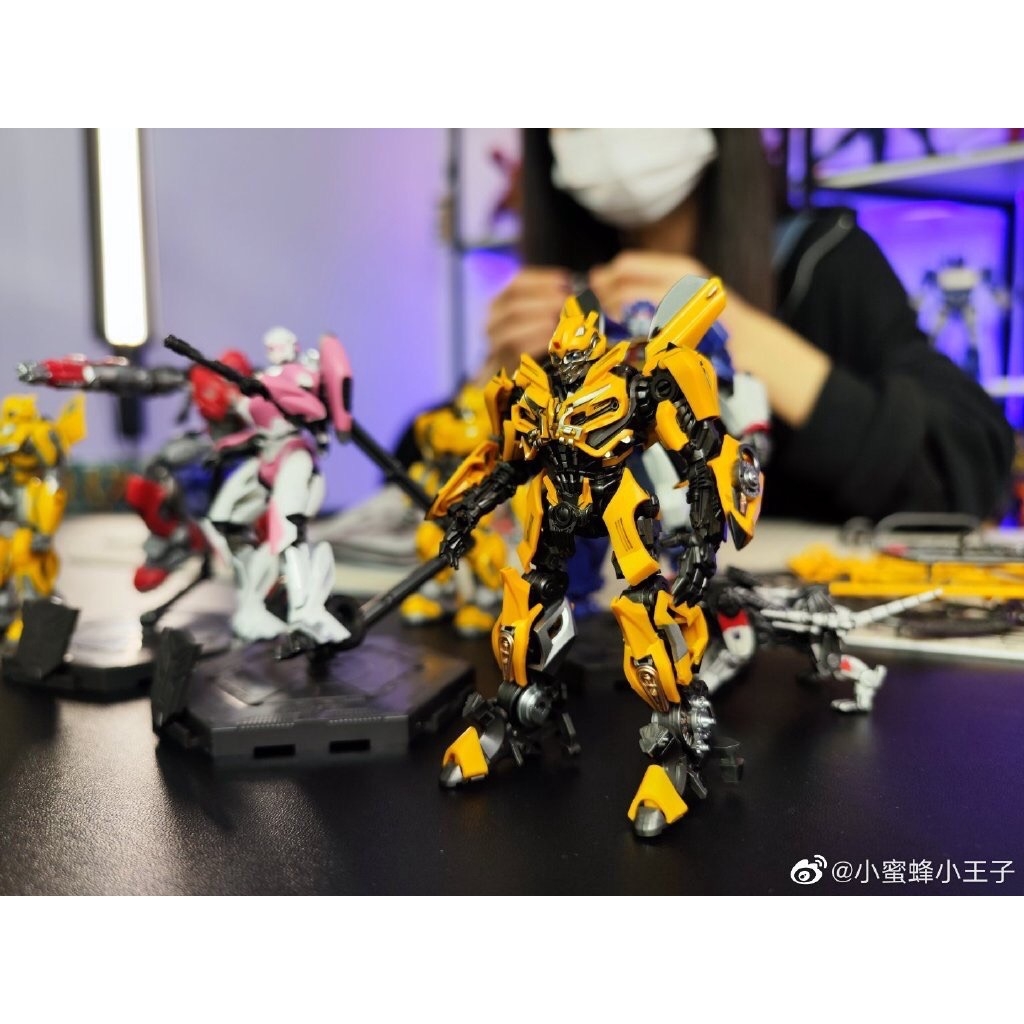Mô hình lắp ráp Trumpeter SK-07 Bumblebee Transformers TLK Model Kit Gundam