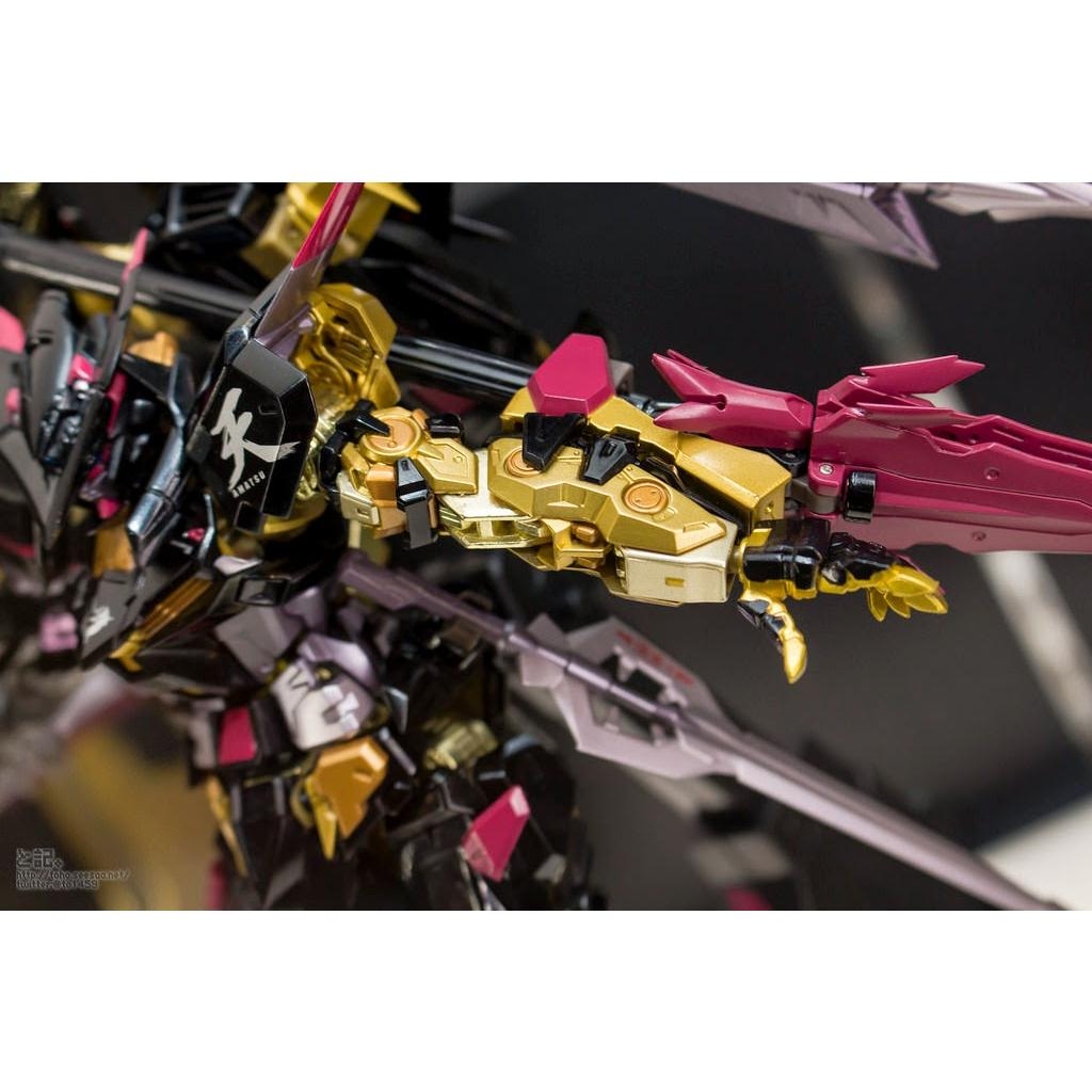 Metal Build Astray Gold Frame Amatsu Mina (Completed) Gundam