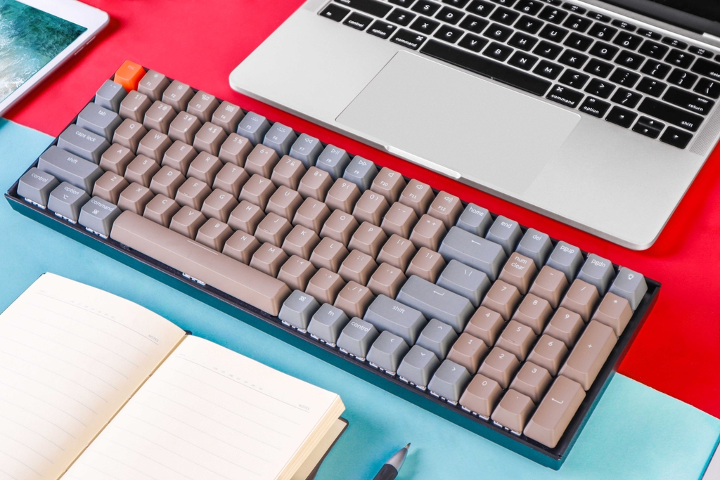 Bàn phím cơ KEYCHRON K4 ( Case Nhôm Led RGB ) - Lâm Phong Store