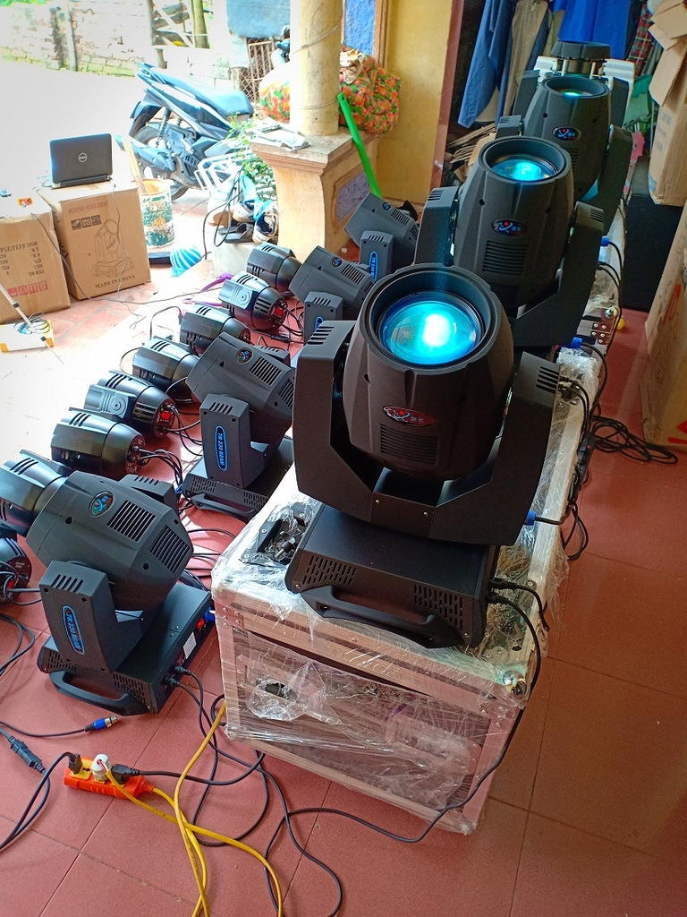 Beam 230W Gobo 4D QNS Chính Hãng Với Họa Tiết 4D Đẹp Mắt Giá Rẻ Nhất ...