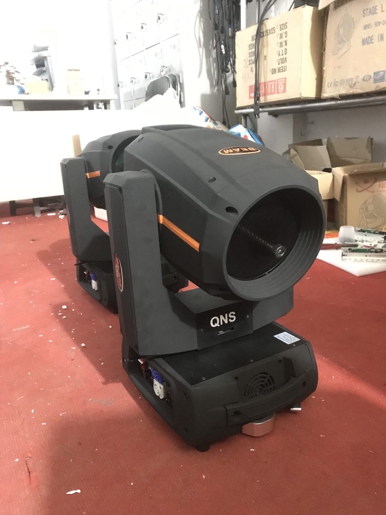 Đèn Moving Head Beam 440W sử dụng bóng Osram 440W 20R siêu sáng. Ánh ...