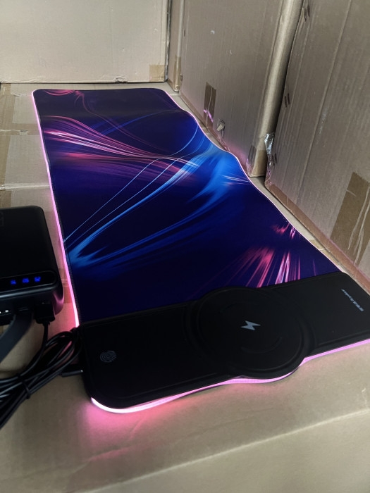 Thảm di chuột, lót chuột + sạc không dây hãng Royalstar Bewise Shop