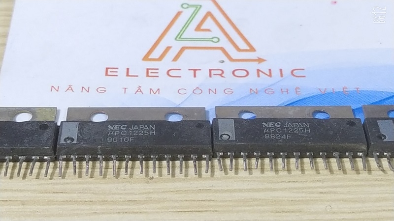 UPC1225H ZIP-12 cũ HK-246-4 | Cửa hàng thiết bị - Linh kiện điện tử A to Z