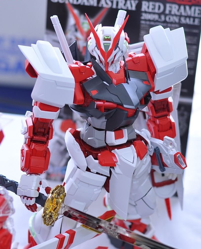 Mô hình Gundam Bandai PG Astray Red Frame 1/60 Gundam SEED Astray [GDB ...