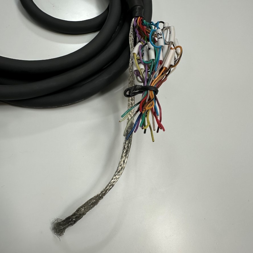 Cáp 3M 10ft Original MR-J4CBL26-CN3-3M Flexible Signals Data And Power ...