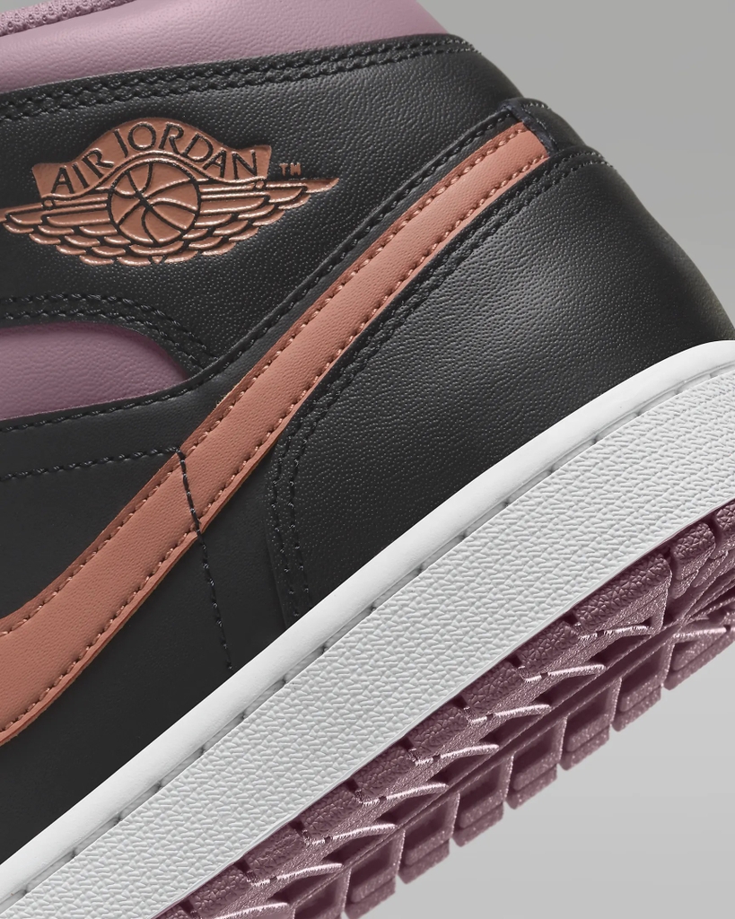 Giày Nike Nam Chính Hãng - Air Jordan 1 MID SE - Tím/Đen | JapanSport ...