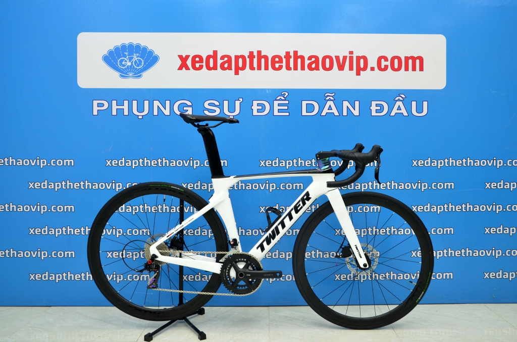 Xe Đạp Đua TWITTER R12 VIP: Khung+Càng+Cọc yên = Carbon, Tay lái Carbon ...