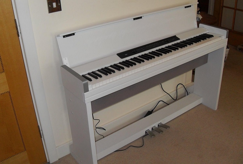 Piano điện Korg LP-350 - màu trắng thanh nhã, thiết kế hiện đại ...