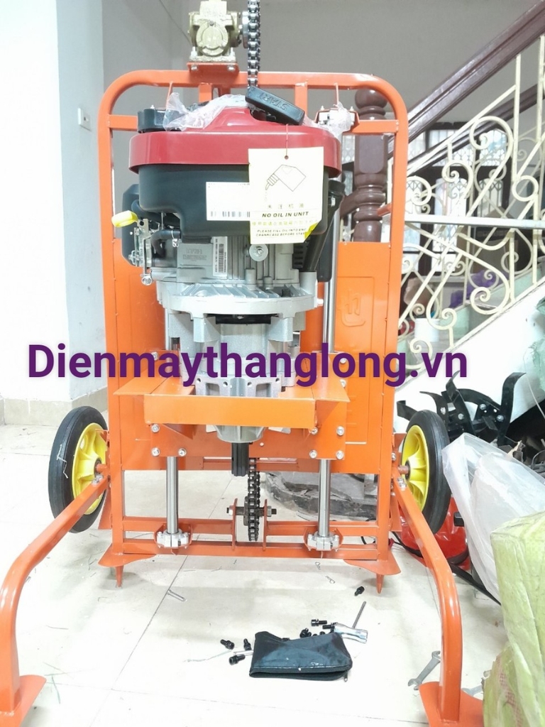 Máy khoan đất Loncin 7HP trồng cây có giá đỡ Hiệu quả cao ...