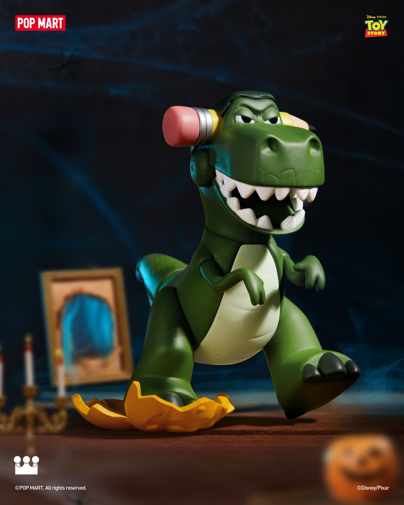 Disney/Pixar Spooky Night Series Figures | Toyist Zone