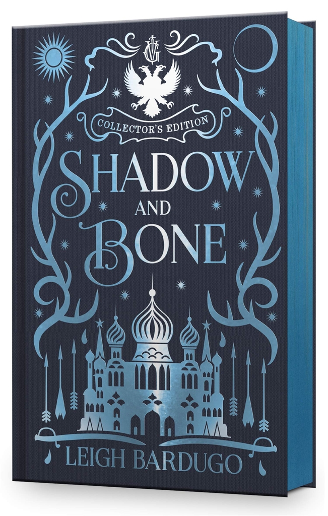 Shadow and Bone : Book 1 Collector's Edition Gác Xép Bookstore
