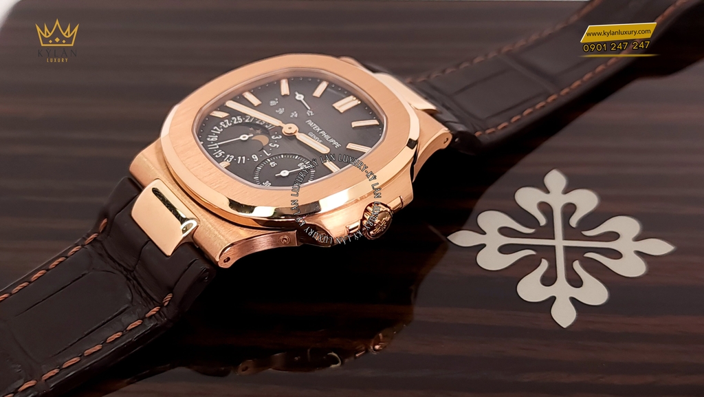 Đồng Hồ Patek Philippe Nautilus 5712R-001 | Kỳ Lân