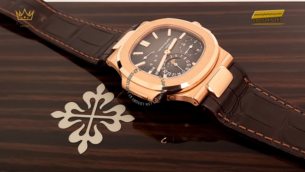 Đồng Hồ Patek Philippe Nautilus 5712R-001 | Kỳ Lân