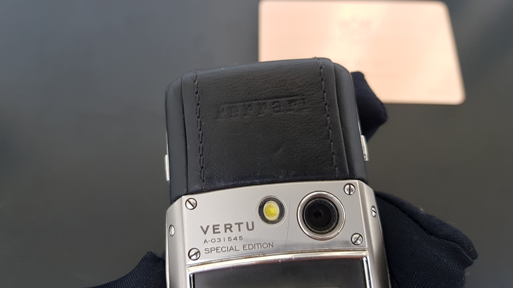 Vertu Ascent Ti Ferrari Limited | Kỳ Lân Luxury