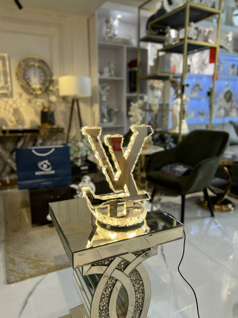 ĐÈN BÀN LV Homecor - Nội Thất Cần Thơ