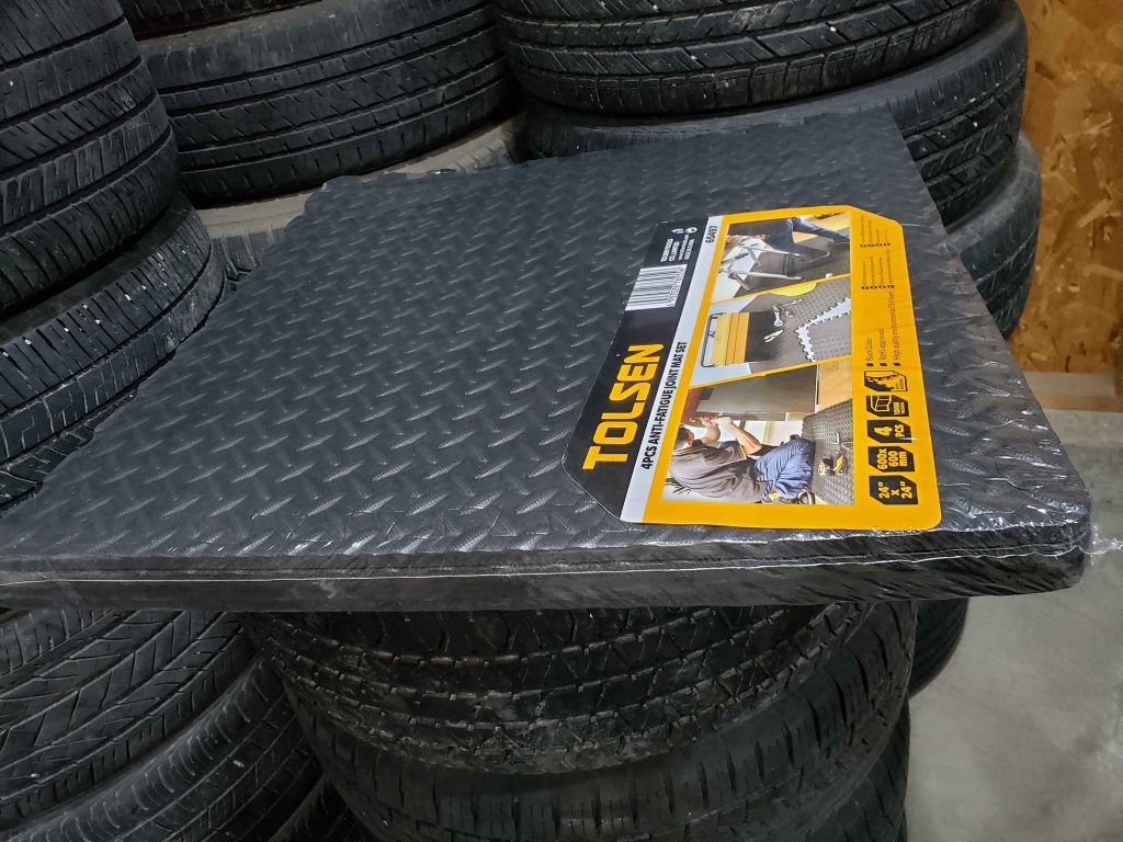 BỘ 4 MIẾNG LÓT SÀN 60*60cm TOLSEN 65497 - HÀNG CHÍNH HÃNG