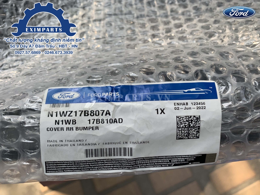 ỐP NHỰA TRÊN BA ĐỜ XỐC SAU FORD RANGER N1WZ17B807A