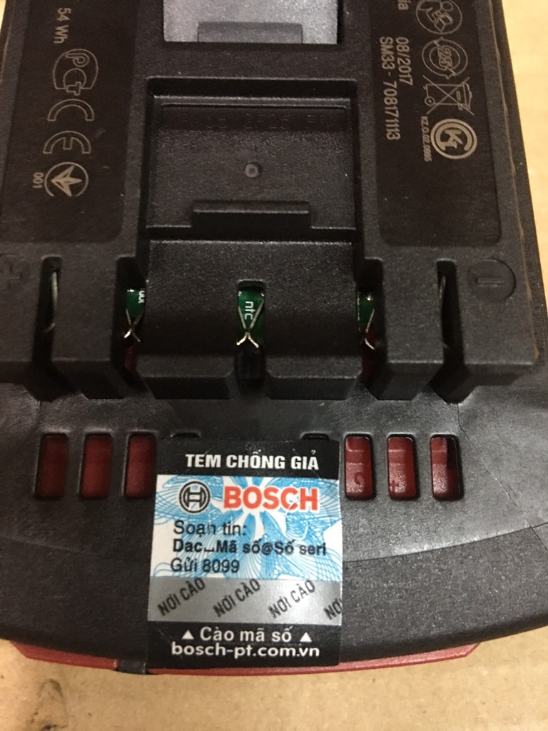 Pin GBA 18V 3.0Ah LI-ION Bosch | CÔNG TY TNHH THƯƠNG MẠI ĐIỆN MÁY HỒNG ÂN
