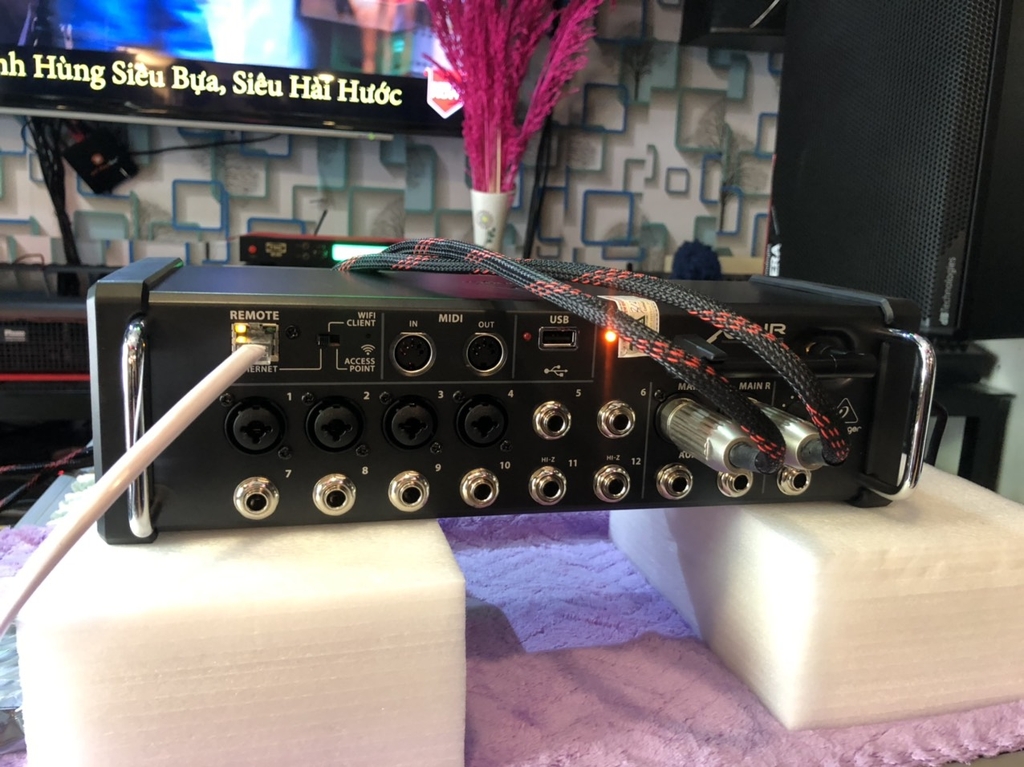 Behringer X-AIR XR12 (Còn hàng...!)