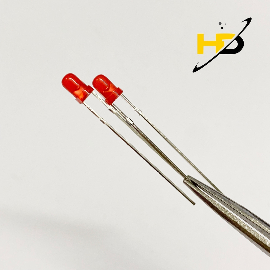 LED 3mm Màu Đỏ 2.0-2.2V Siêu Sáng
