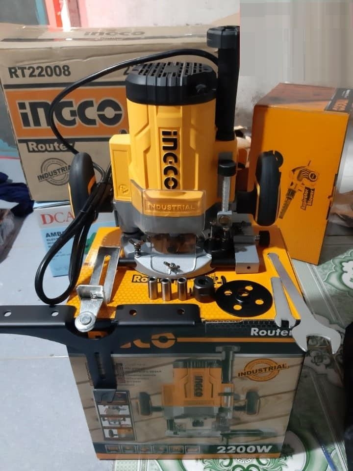 Máy phay gỗ 2200W Ingco RT22008