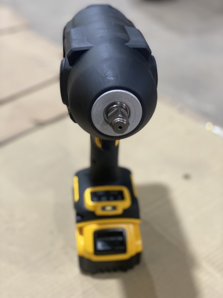 Máy siết bulon dùng pin 18V/20V Max Dewalt DCF900P1