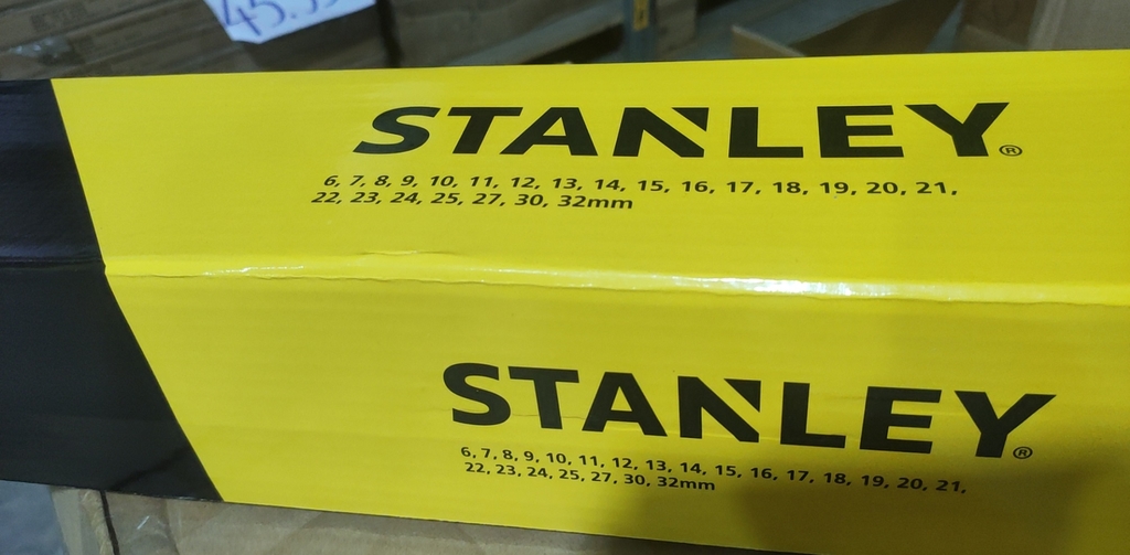Bộ cờ lê vòng miệng hệ mét 23 chi tiết Stanley STMT336508