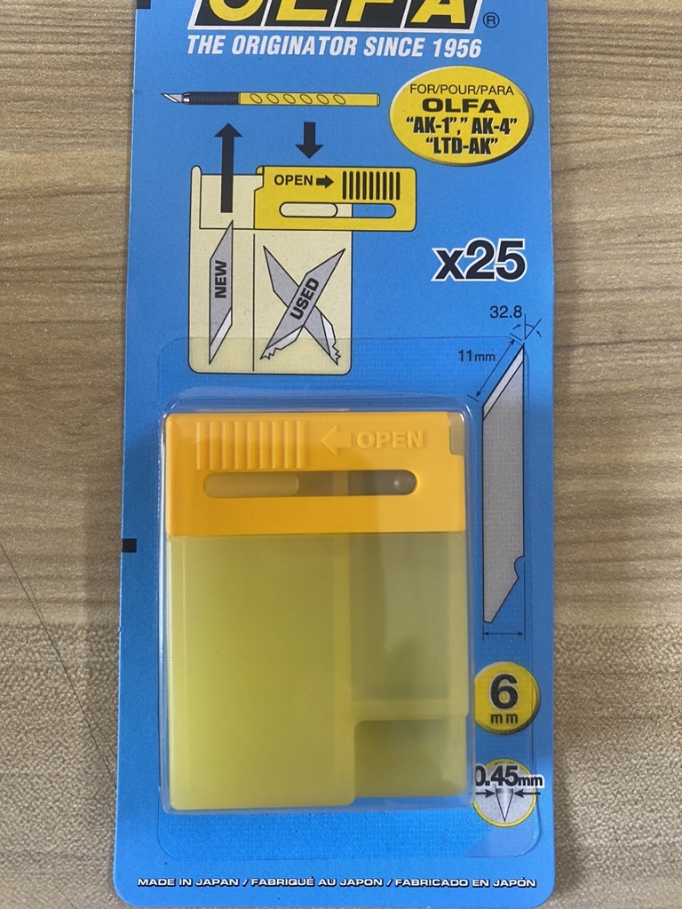 Hộp lưỡi dao Olfa KB