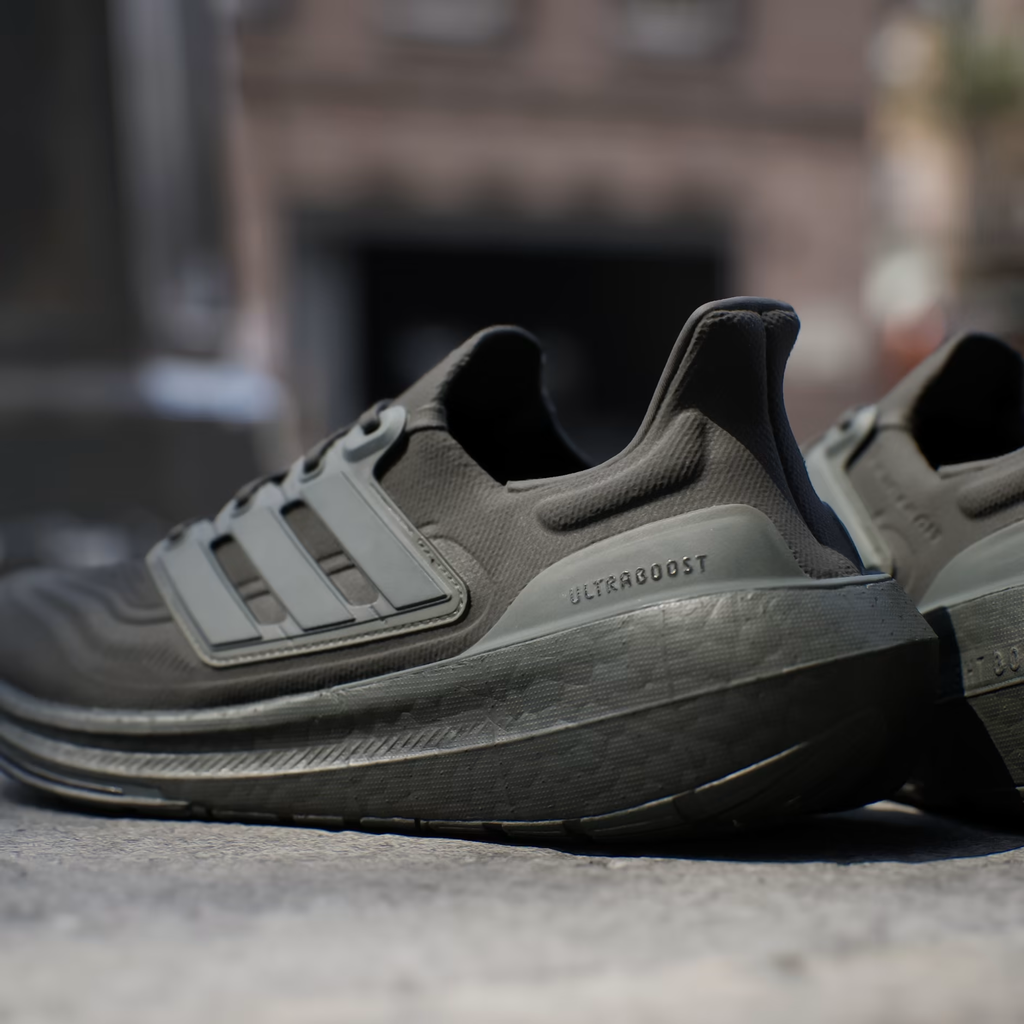 Giày Thể Thao Adidas Ultraboost Light 23 "Triple Black" GZ5159 Bounty ...