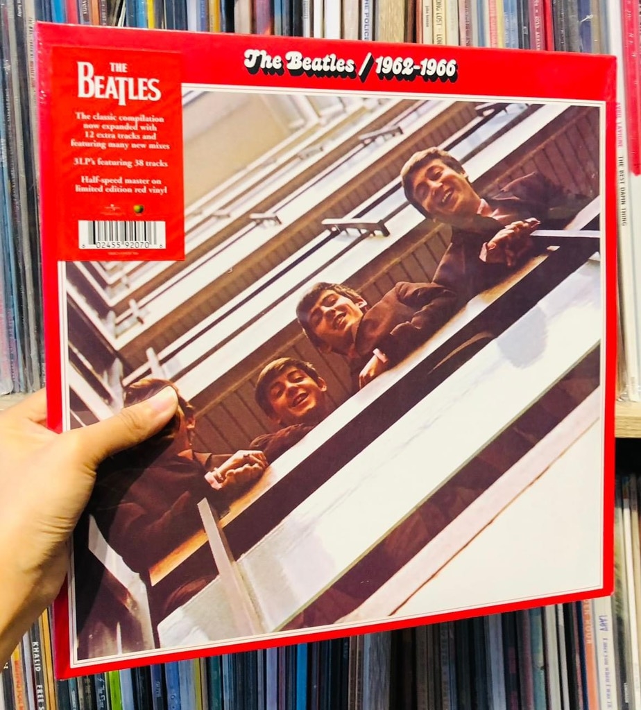 BEATLES - BEATLES 1962-1966 (2023) (RED VINYL/3LP) (HALF-SPEED)