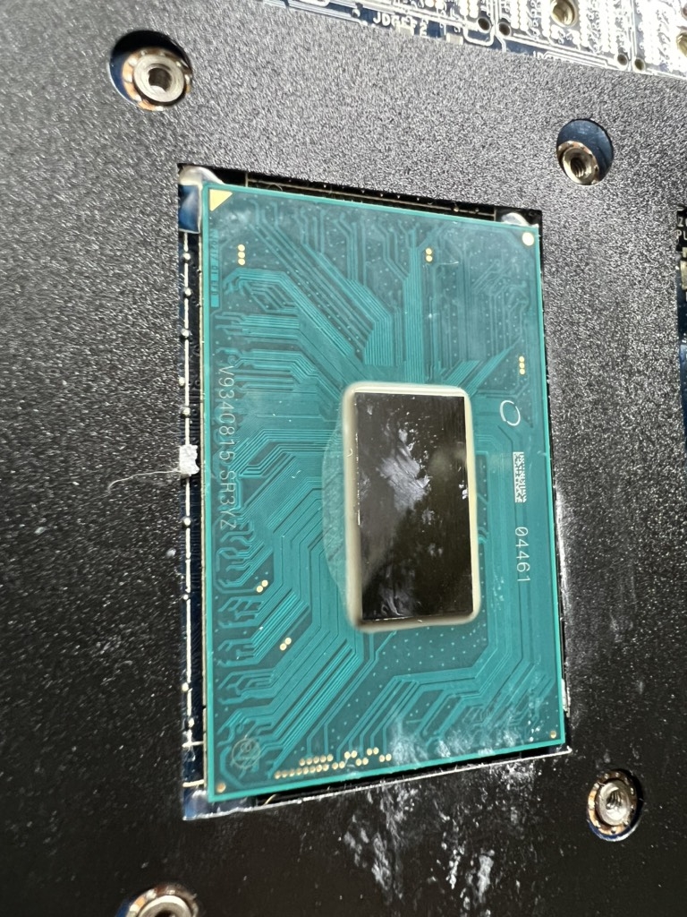 Main dell PRECISION 17 7730 M7730 SR3YZ / i7-8750H / SR40E / CM246 ...