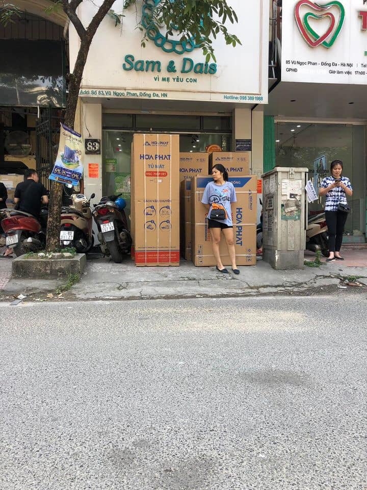 Tủ 1 ngăn đông 2 cánh mở 666L Hòa Phát dài 1,3 MÉT