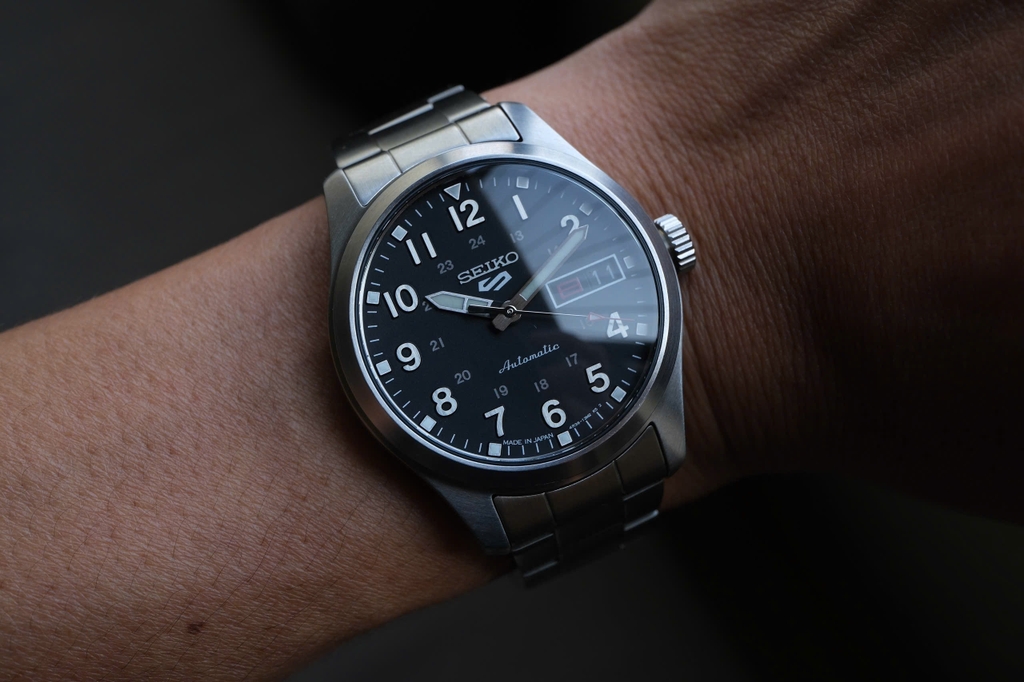 SEIKO 5 AUTOMATIC SBSA197 - QUA SỬ DỤNG | Đồng hồ chính hãng Rich Tran