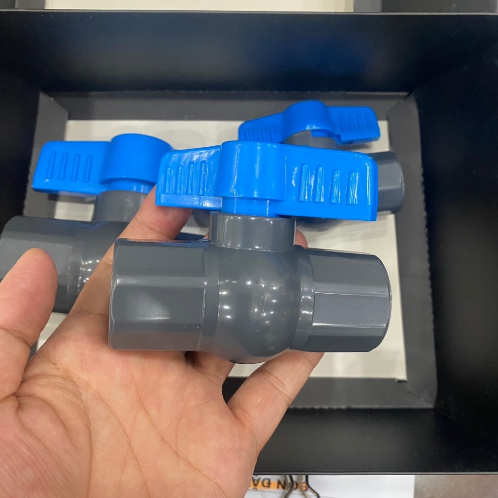 Van Nhựa PVC, Van Ren Trong, Tay Xanh, Không Vỏ Hộp, Tay Vặn Nhẹ Thúy Đạt Ngành Nước