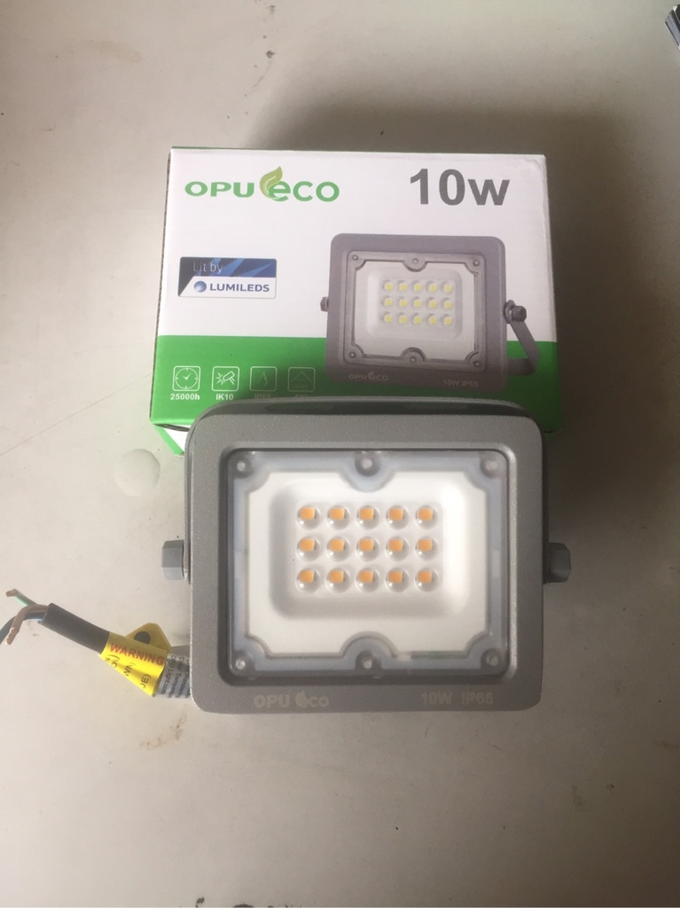Đèn pha LED OPU ECO 10W /3000K