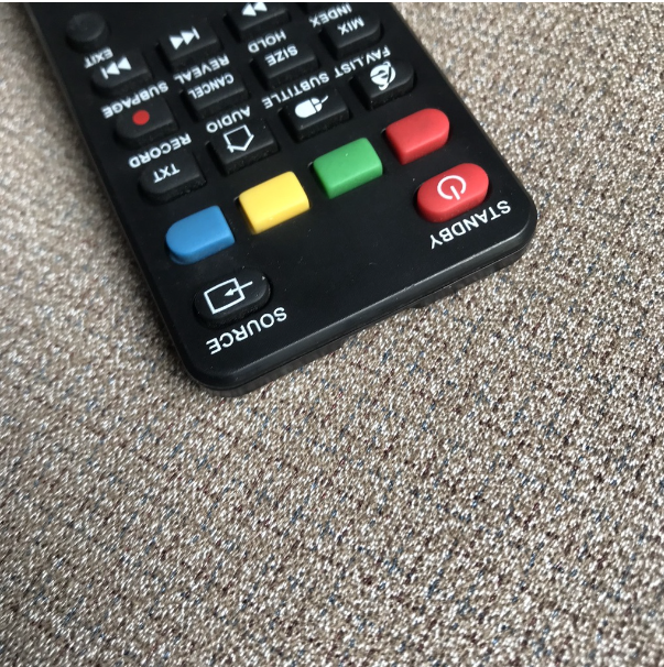 Remote tivi KOODA TV181 - 4 Nút màu phía trên