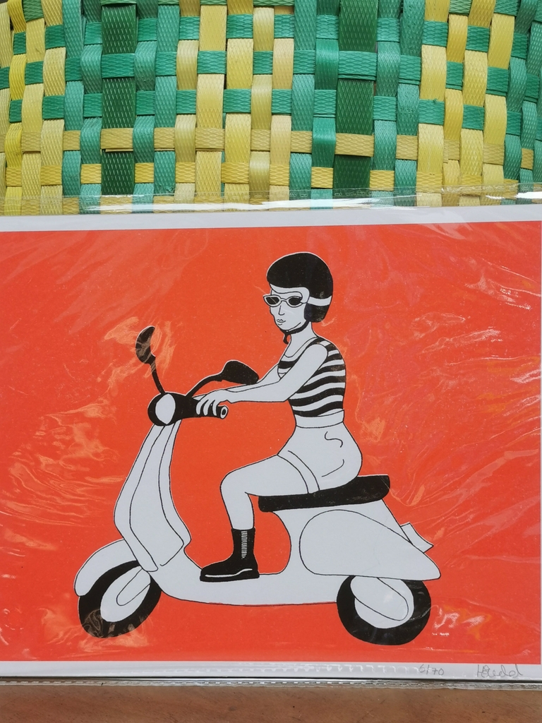 Tranh Hannah Budd Riso Red moped