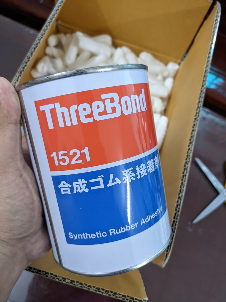 Keo Threebond 1521 - TB1521 (1kg/lon)