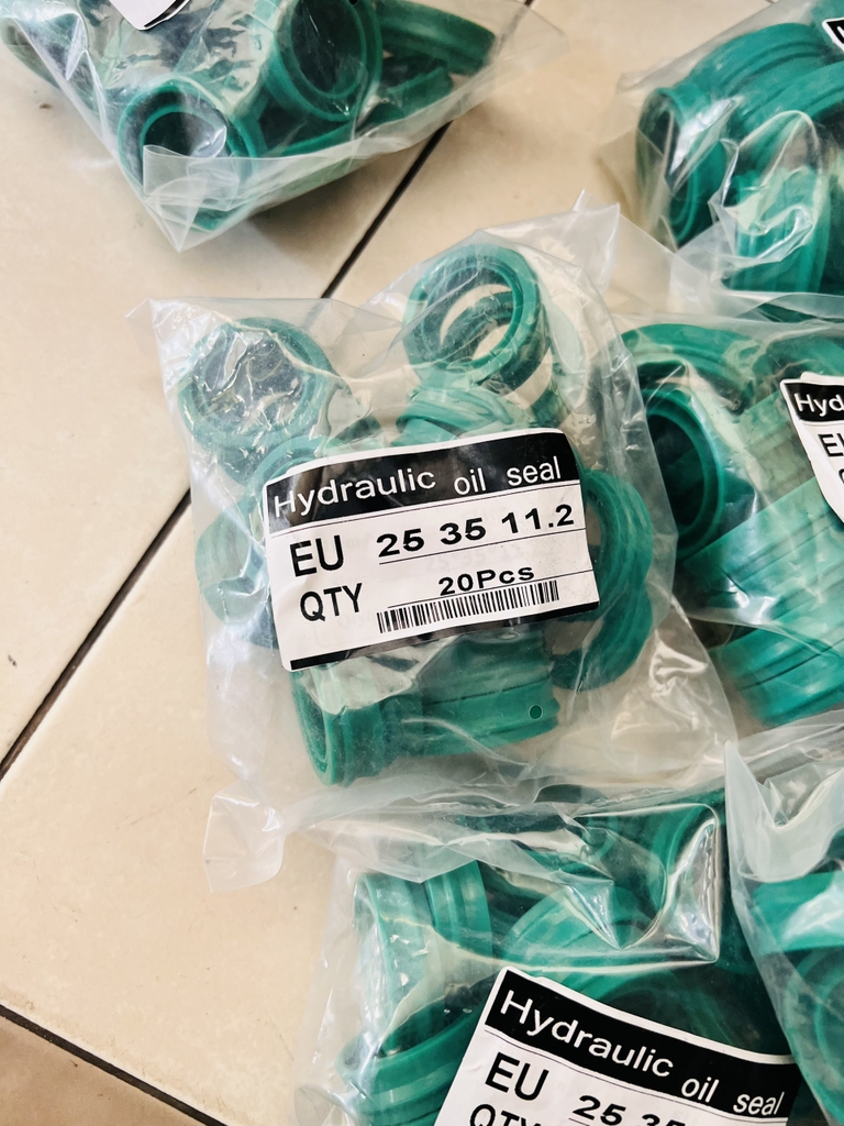 Phốt khí nén EU 25*35*11.2