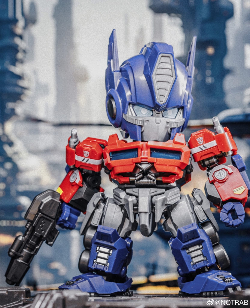 Model Kit - Micro Operation 01 - Optimus Prime | Lostboysvn