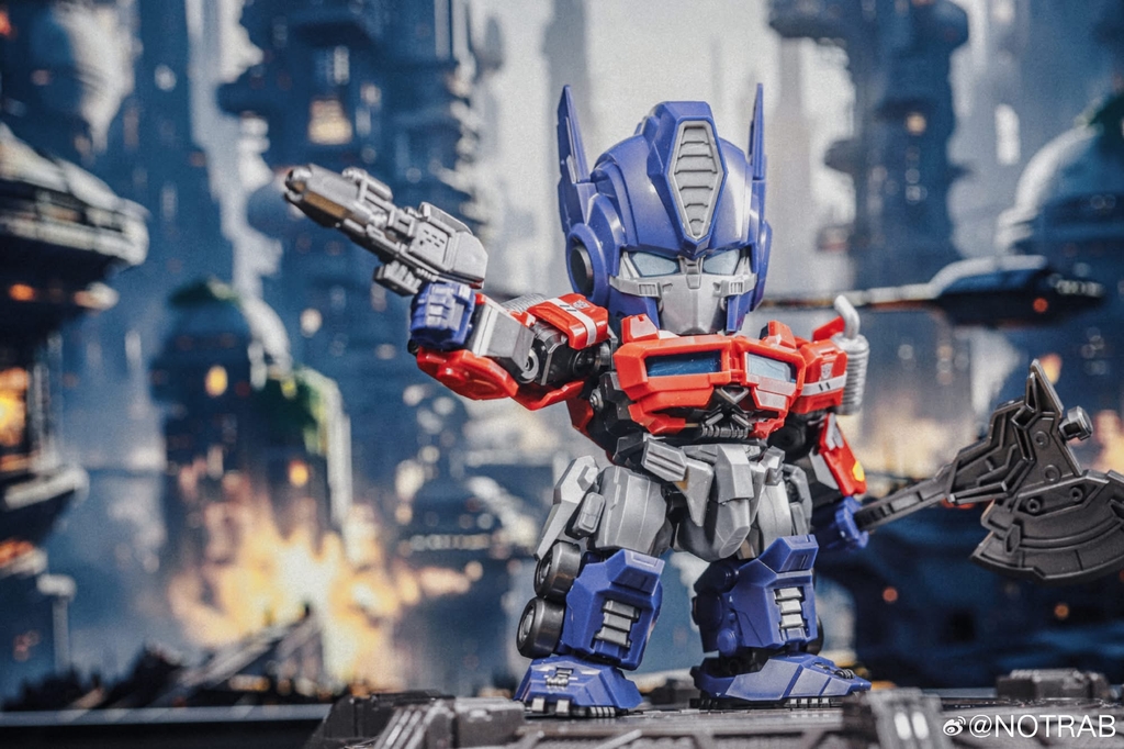 Model Kit - Micro Operation 01 - Optimus Prime | Lostboysvn