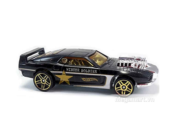 Xe Hot Wheels Captain America Riveted