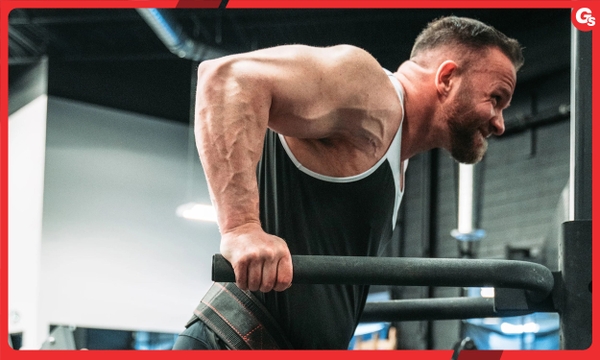 Bài tập Chest Dips | Hướng dẫn, phân biệt Chest Dips và Tricep Dips