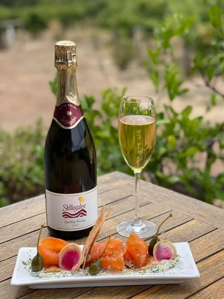 Vang sủi Úc thủ công Skillogalee Riesling – Hifood.com.vn