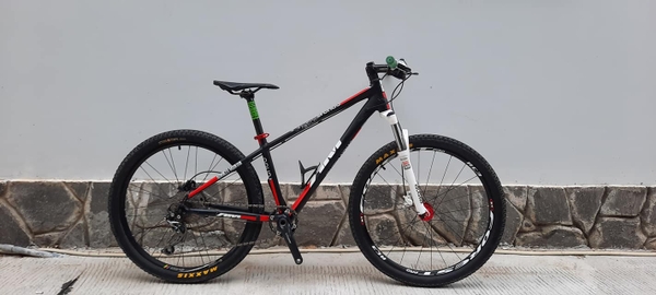 MTB VENUS advanted . Nhập khẩu – Queenbike
