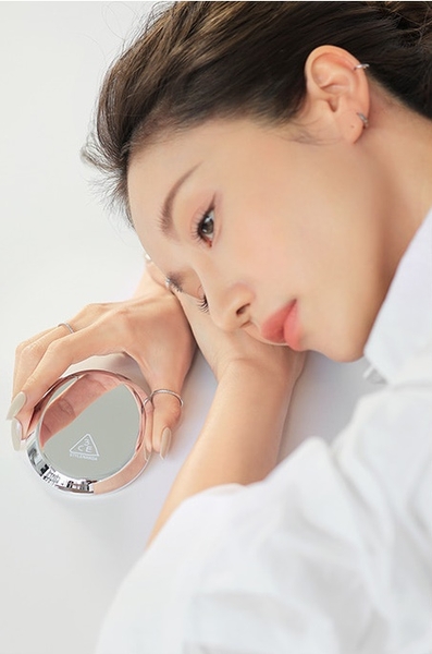 3CE OVAL HAND MIRROR - 3CE VietNam