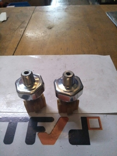 Cảm biến áp lực nhiên liệu xe nâng Nissan 25070-CD000. Hàng mới 100% Mã ...